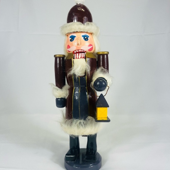 Holiday | Vintage Folk Art Wooden Soldier W Lantern Christmas ...